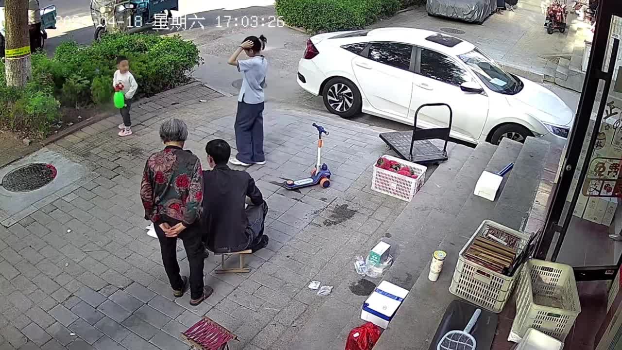 Sudden outdoor accident involving water pump in Shandong, China