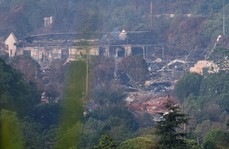 China to probe deadly fireworks factory blast