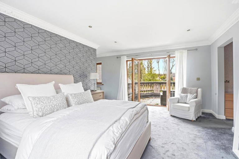 Nestled in an exclusive and tranquil residential enclave of Doncaster ...