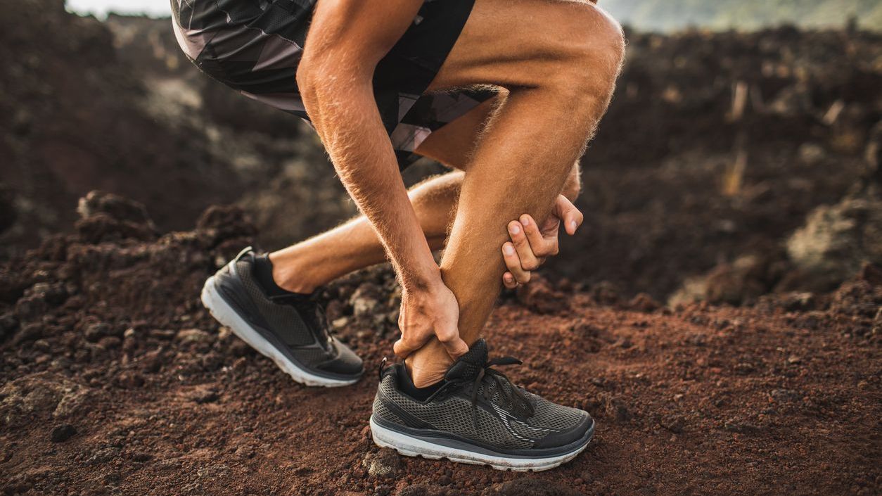 Experts warn of walking-related symptoms linked to high cholesterol