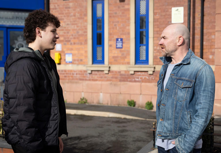 Will utterly loses it on Coronation Street after caring touch from Bethany