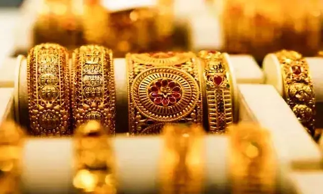 Gold drops Rs 1,850 amid weak global cues; silver declines Rs 1,500 ...