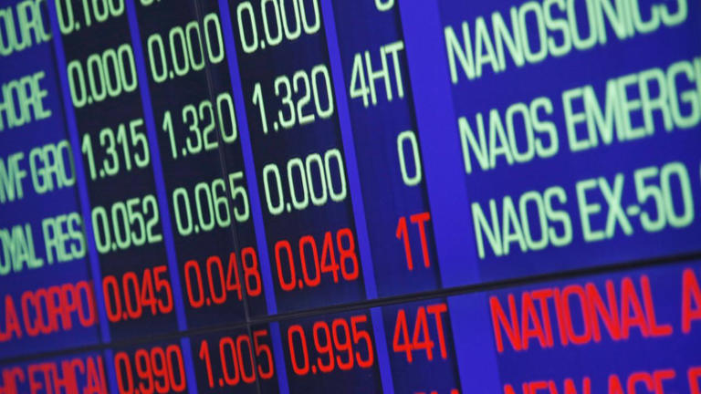 Huge amount Aussies have invested overseas