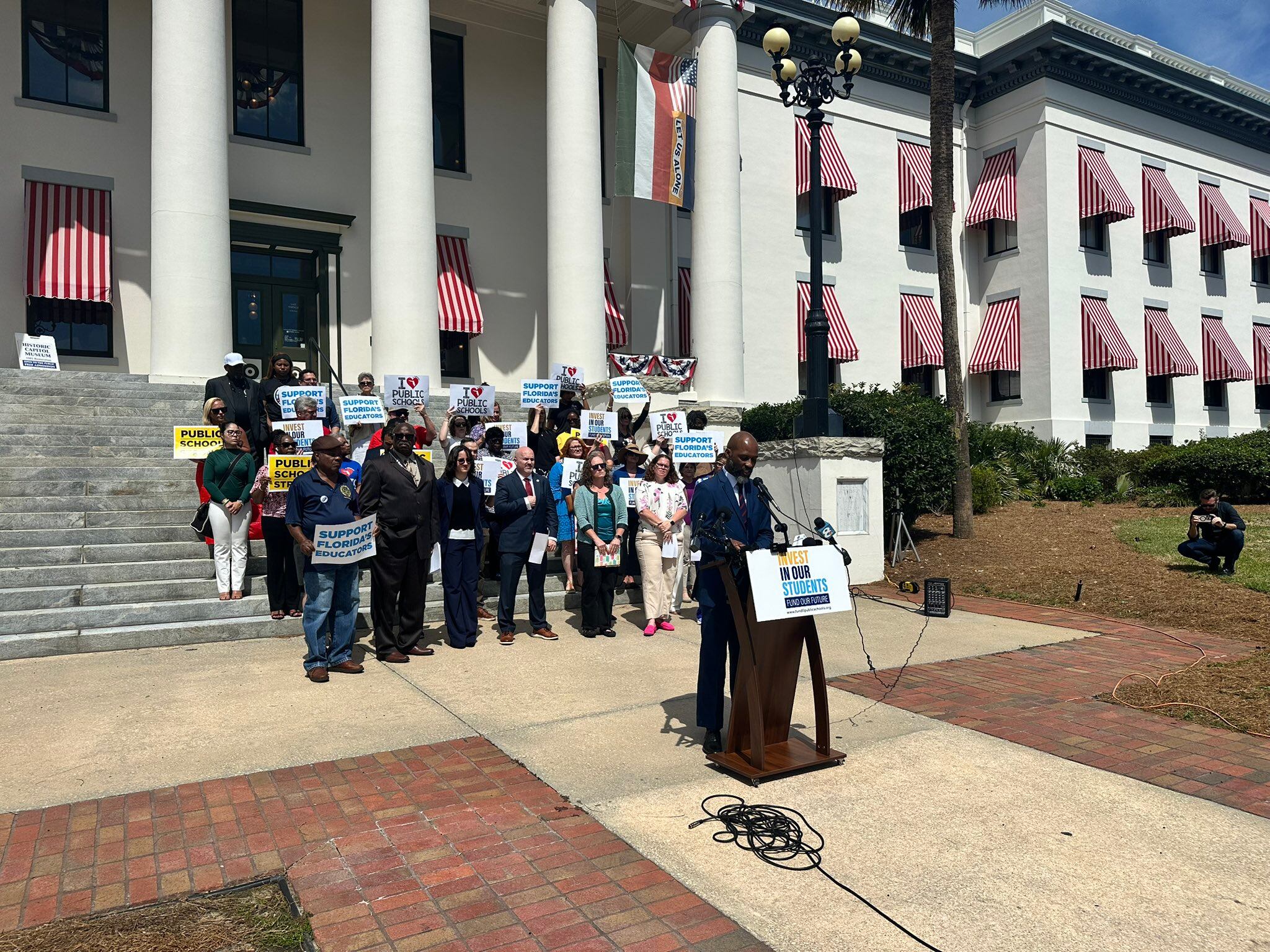 Florida’s largest teacher union sues state over education funding