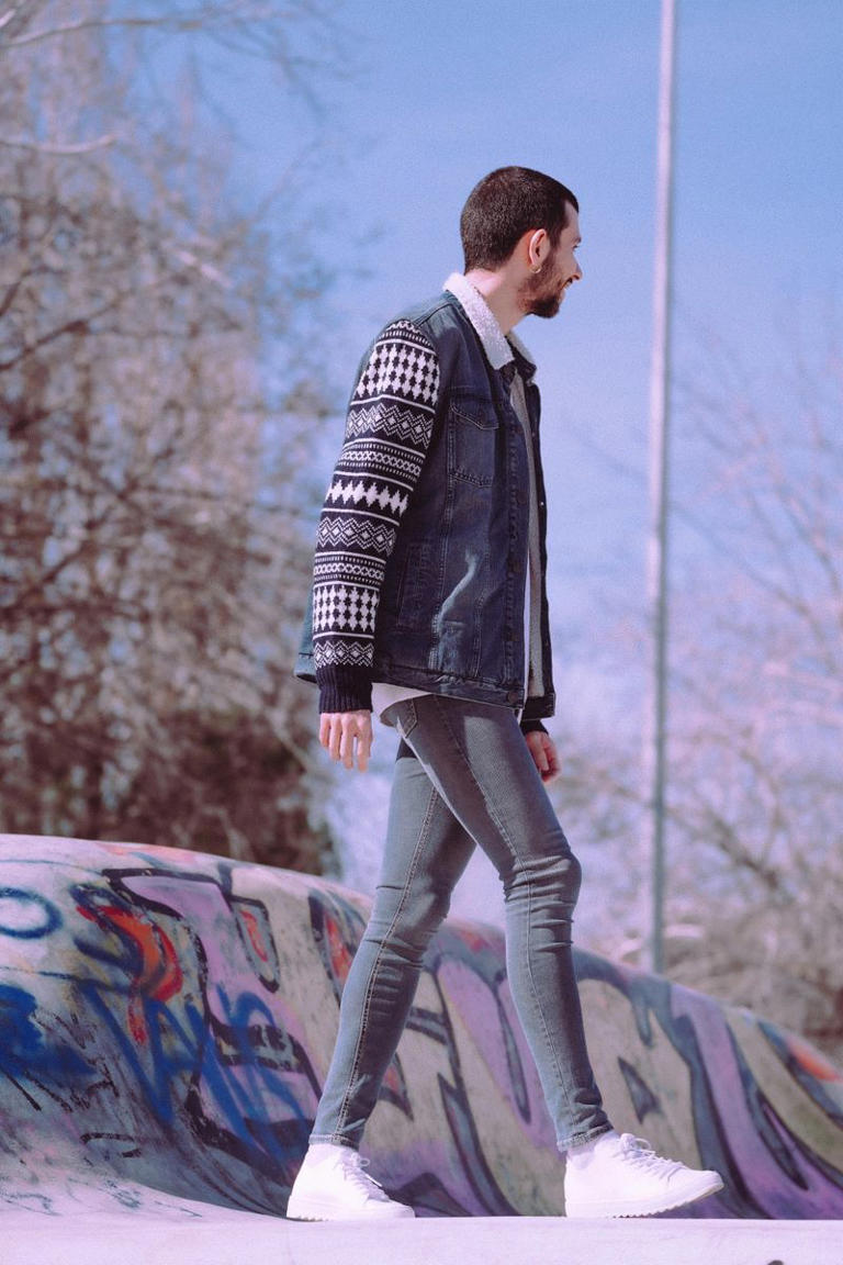 7 outdated style habits men need to drop in 2026