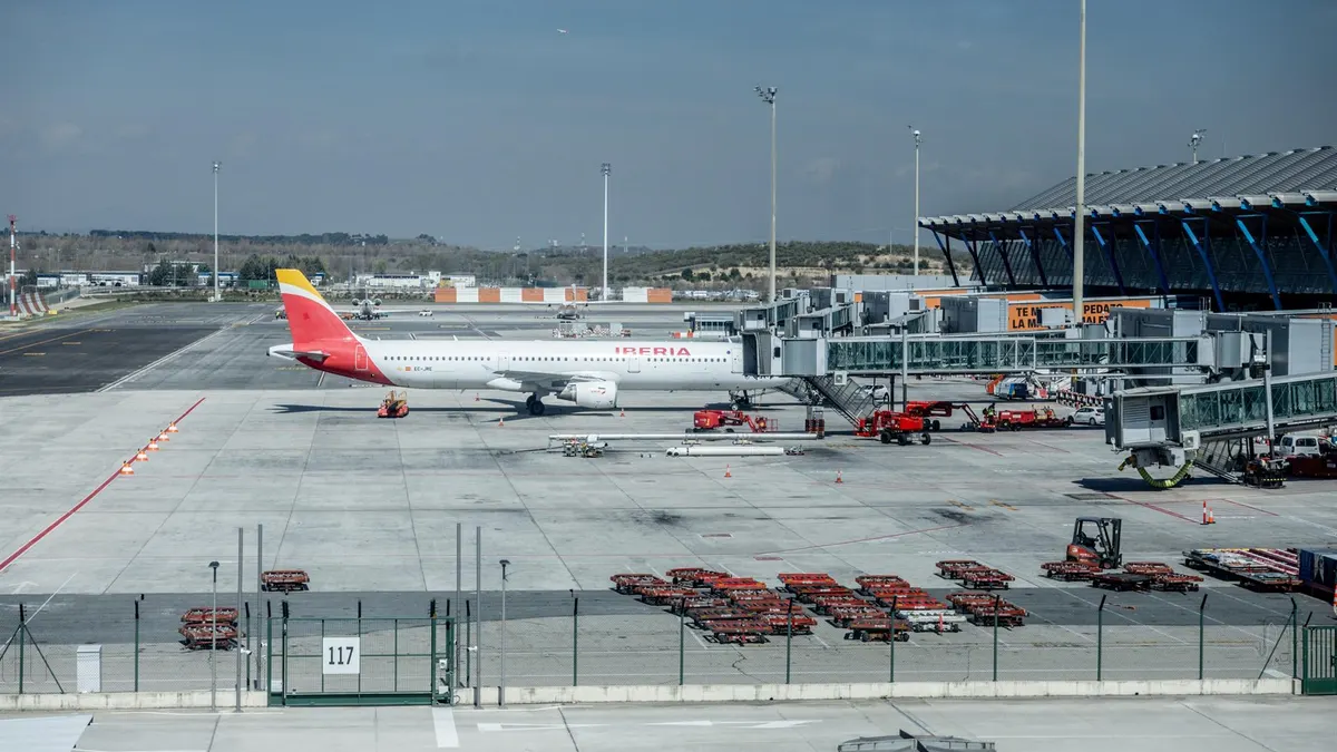 Iberia y Vueling mantienen su operativa sin cancelaciones para verano y ...