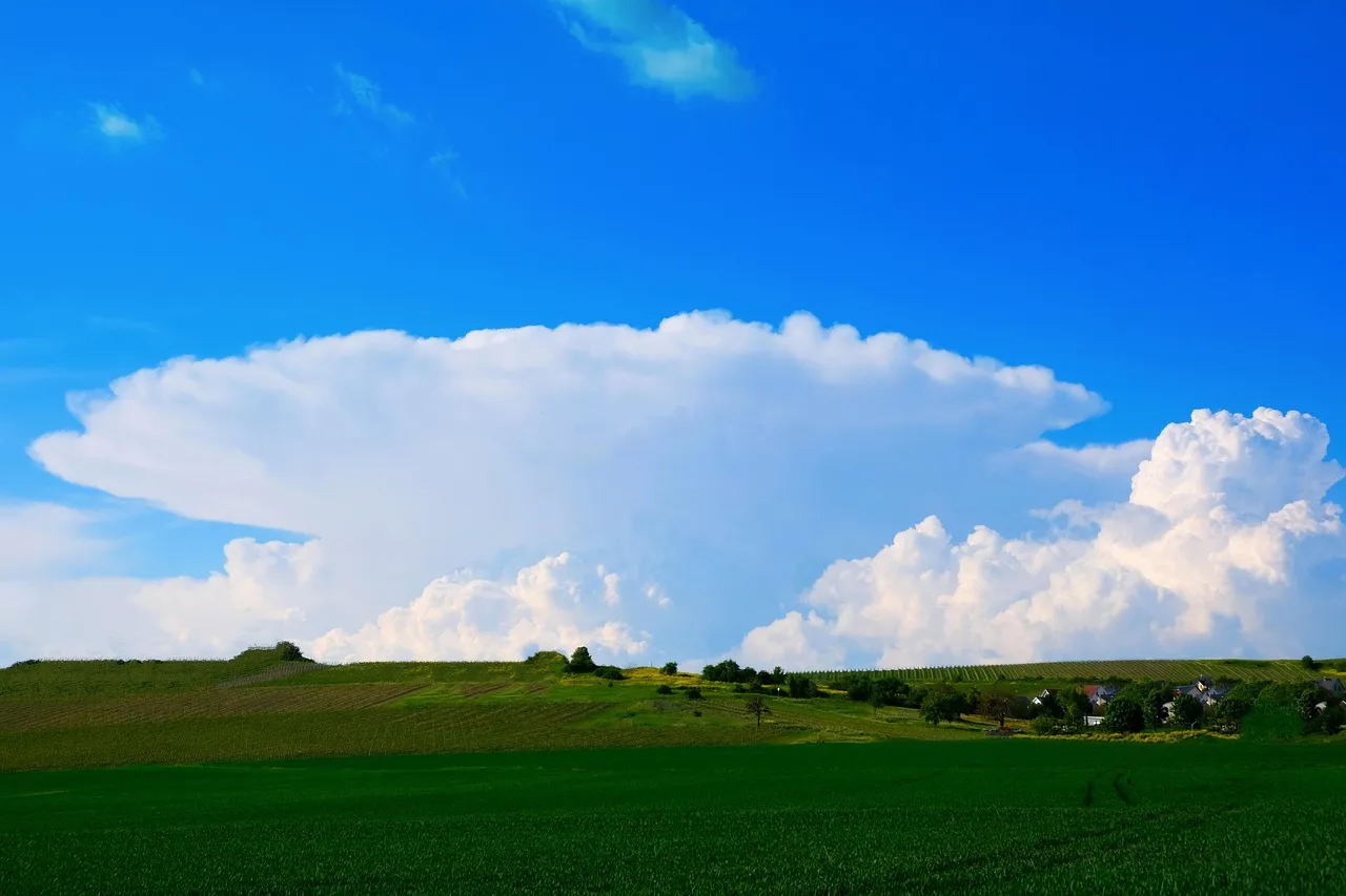 The one cloud formation that almost always means a storm within an hour