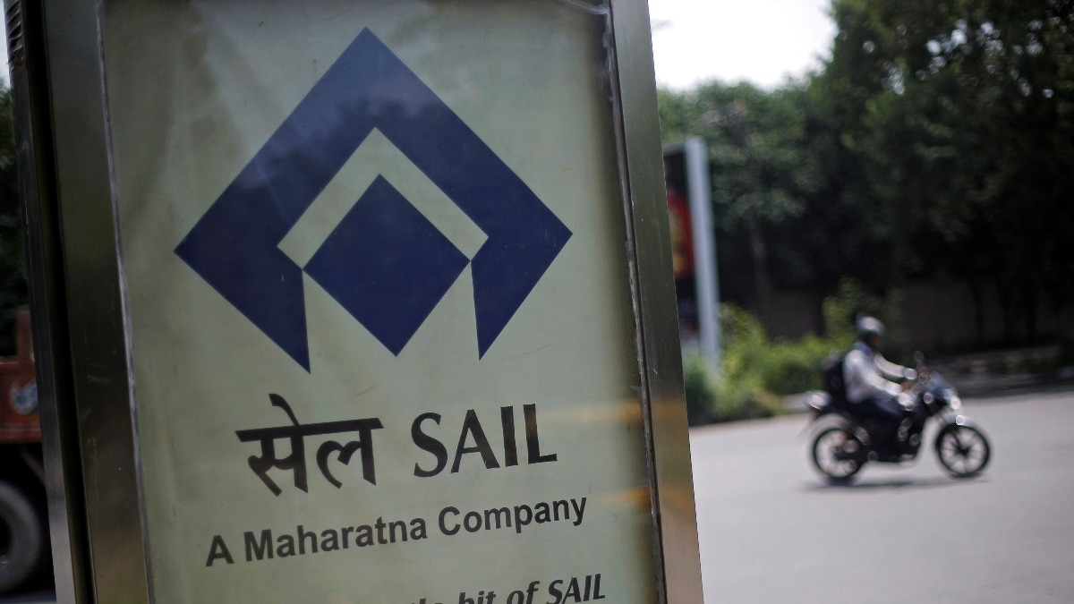 SAIL plans 40% cut in contract workforce by 2027