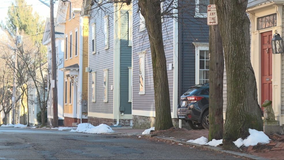 Connecticut lawmakers consider renting bill inspired by 'The Golden Girls'