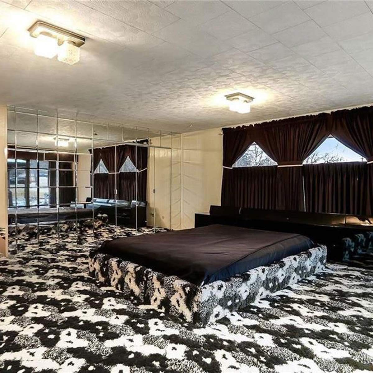 The 30 most ridiculous real estate listing photos