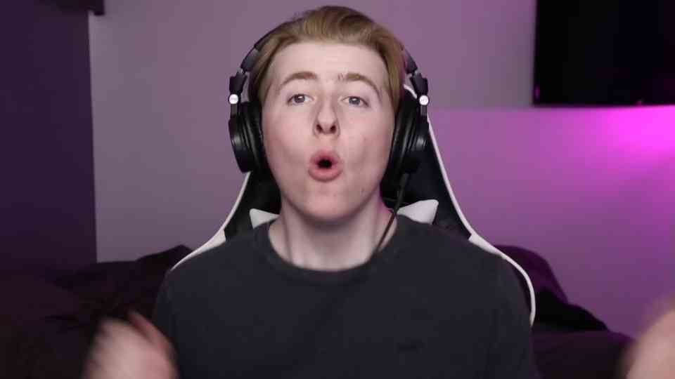 TikToks you shouldn't watch at night (funny jump scare reactions)