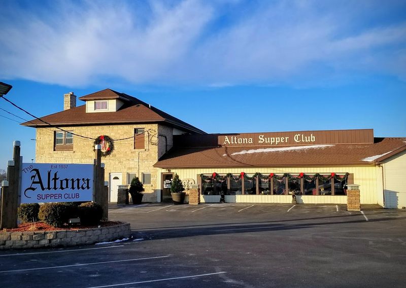 8 Wisconsin buffets that still serve portions like it’s 1985
