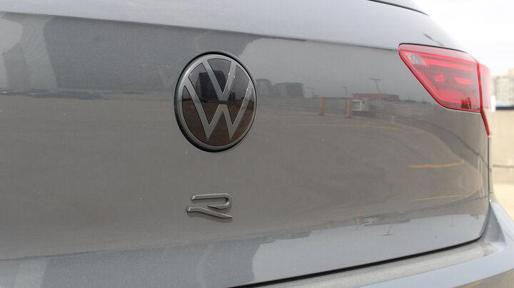 2026 Volkswagen Golf R: Pros and cons