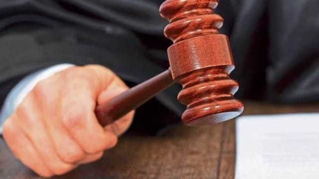 फरार आरोपियों के खिलाफ की जाए चरणबद्ध कार्रवाई, हाईकोर्ट ने जारी की ...