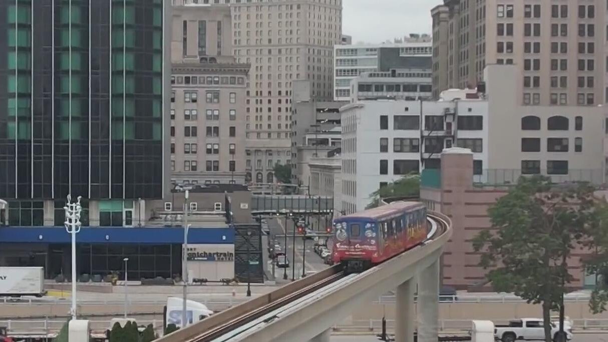 Detroit People Mover back in service