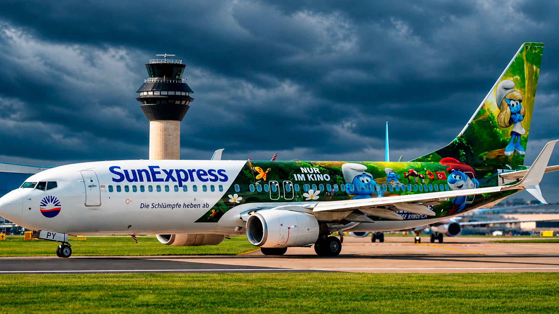 Spotting the Smurfs jet at Manchester