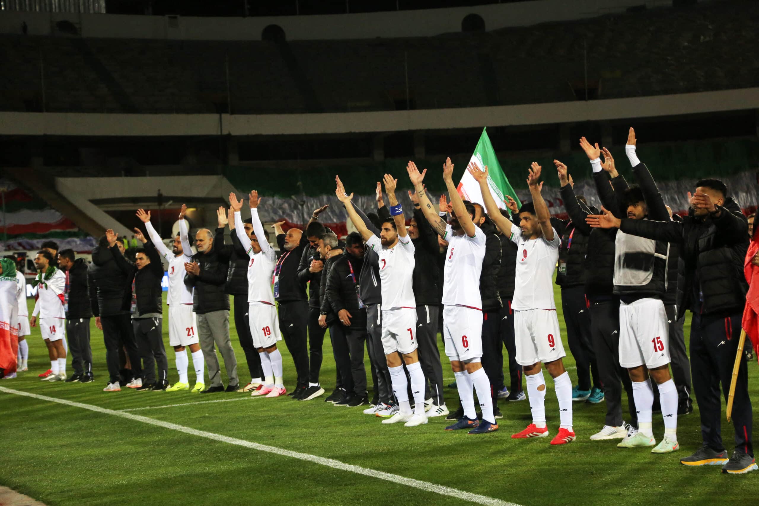 Iran tukalassa tilanteessa – osa odottaa edelleen viisumeita
