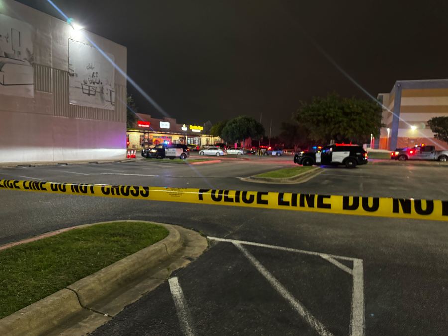 Shooting at Pflugerville restaurant leaves 1 dead, 4 injured