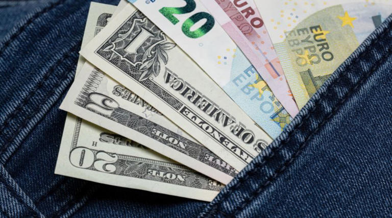 Kurs euro: prognoza ekspertów zakłada EUR/PLN 4,24-4,26