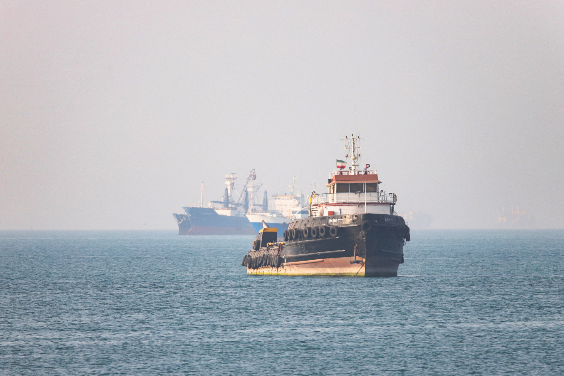 UN warns of 'unprecedented' crisis as war traps 20,000 seafarers in the ...