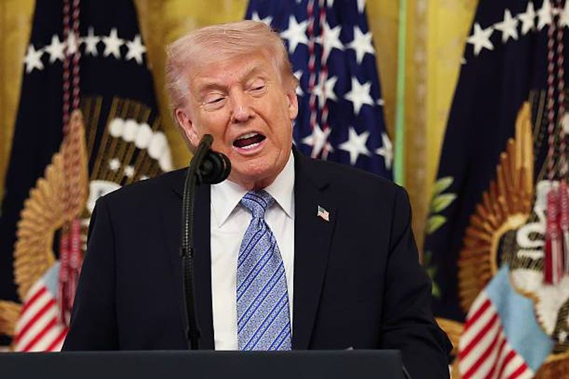 Fox News halted after president makes chilling threat on third term in ...