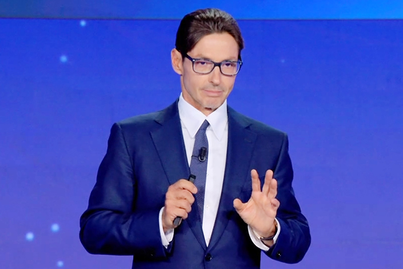 Sirene Mediaset per Fiorello, un nuovo socio al Canottieri Aniene e le ...
