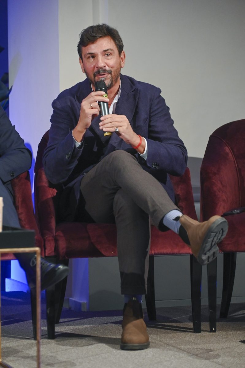 Sirene Mediaset per Fiorello, un nuovo socio al Canottieri Aniene e le ...