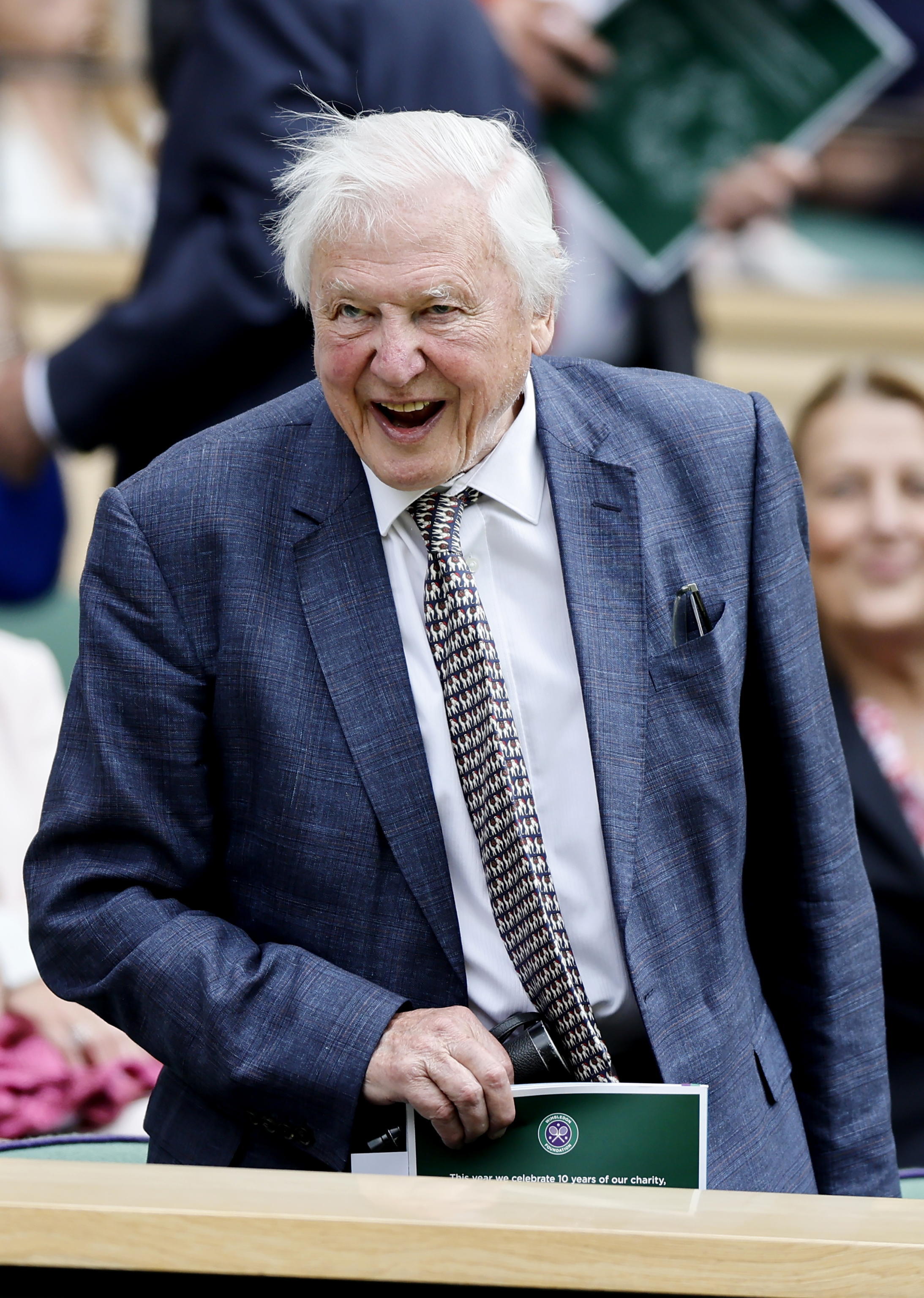 I 100 anni di David Attenborough, ha reso la natura popolare come il calcio