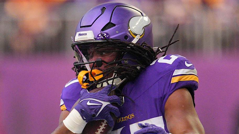 Jordan Mason stat keeps proving Vikings left too much on the table in 2025
