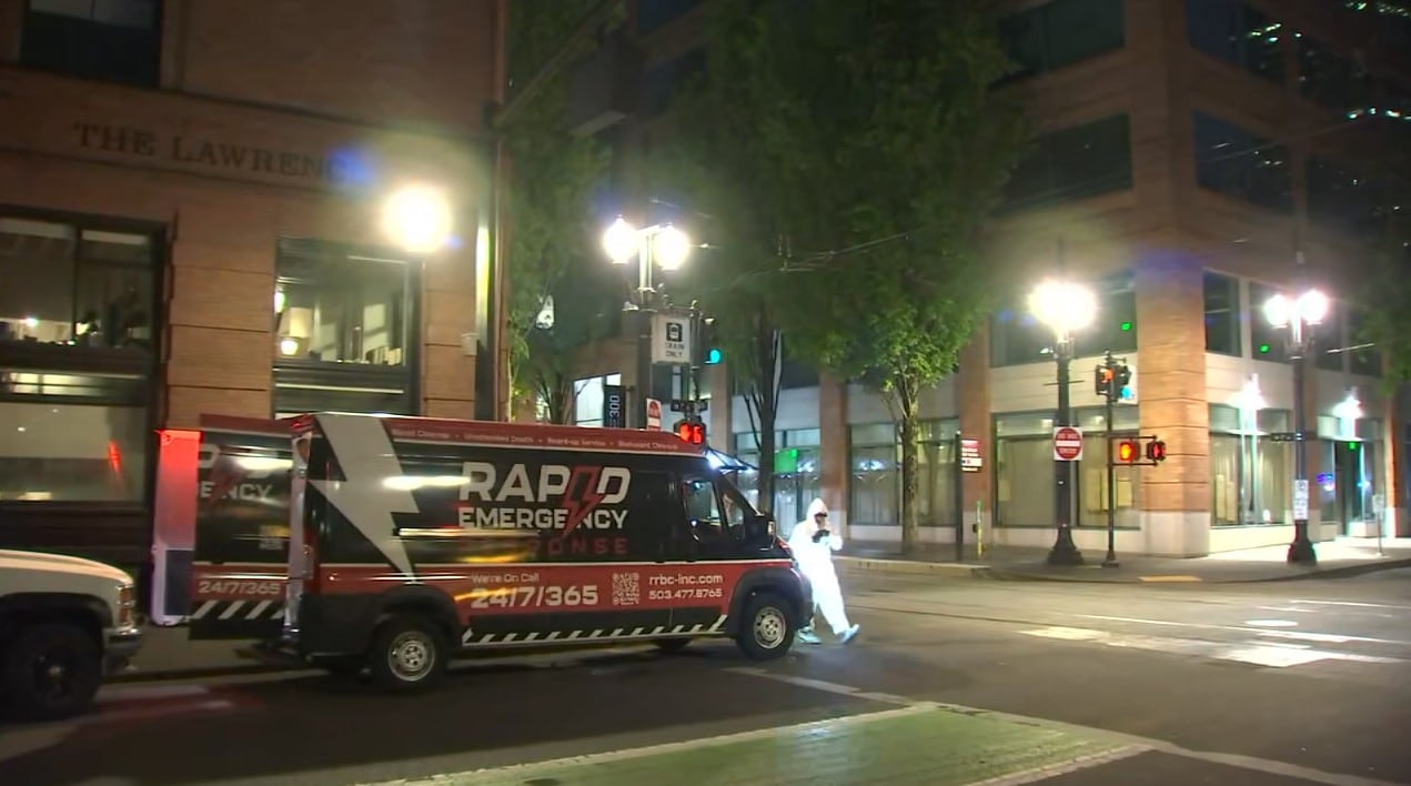 1 man dead, another hurt in shooting in downtown Portland