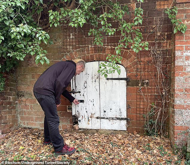 Britain's secret tunnels: Locals uncover long-mythologised passageways ...