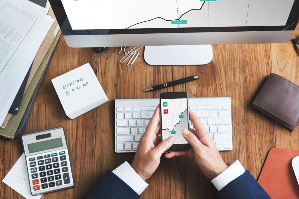 How more people are taking personal finance into their own hands