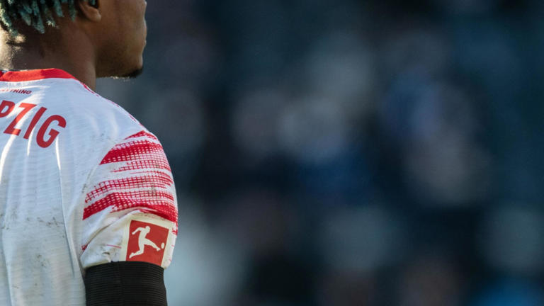 Nach Amok-Fahrt: RB Leipzig spielt mit Trauerflor