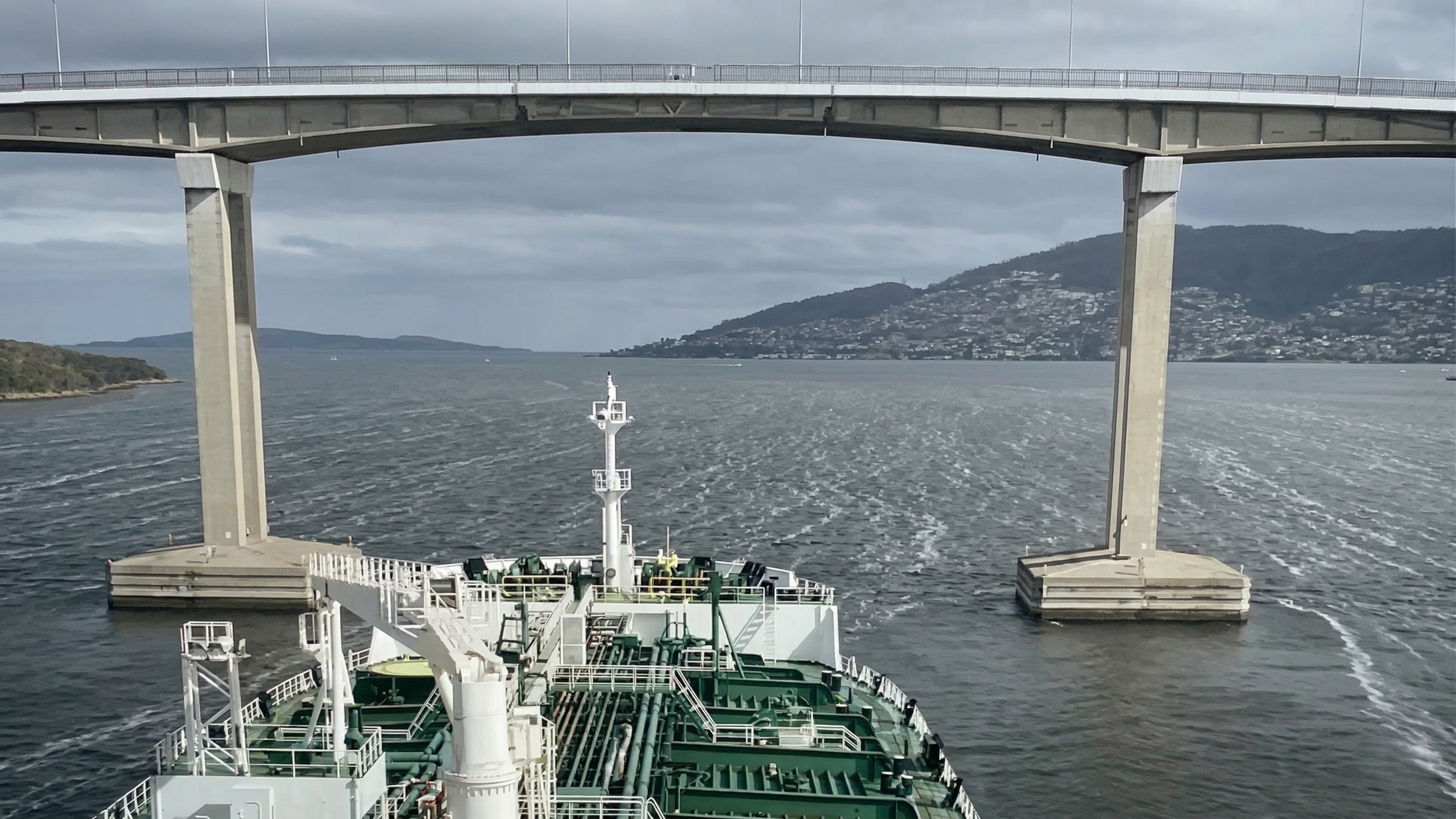 Watch a ship hit a bridge and cars keep driving into the gap