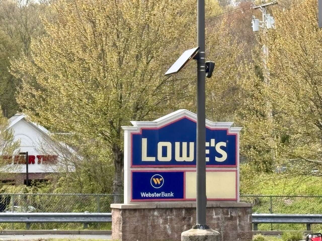 Cameras are scanning license plates at some Lowe's and Home Depot ...