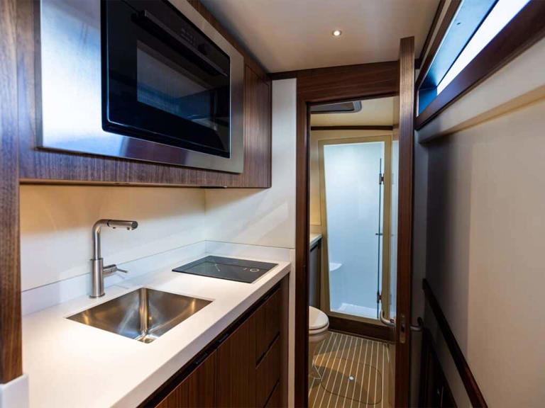 Freeman Signature 56 boat review