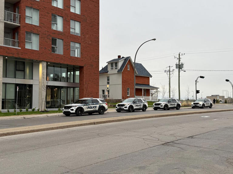 2 found dead in burning Gatineau, Que., highrise unit
