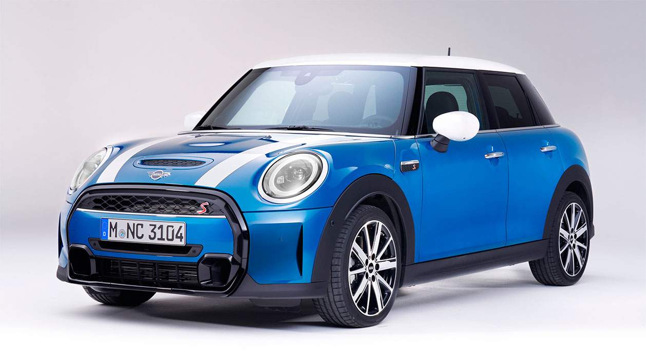 El Mini Cooper en aprietos: este coche italiano es igual de estiloso y ...