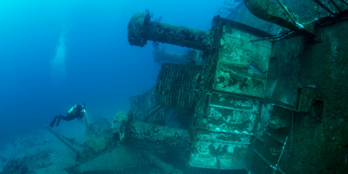 Archaeologists dove into unknown waters—and found two shipwrecks from ...