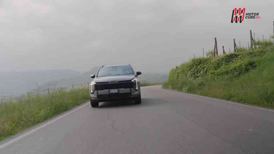 Kia Sportage TriFuel: prova su strada del SUV ibrido GPL da 237 CV