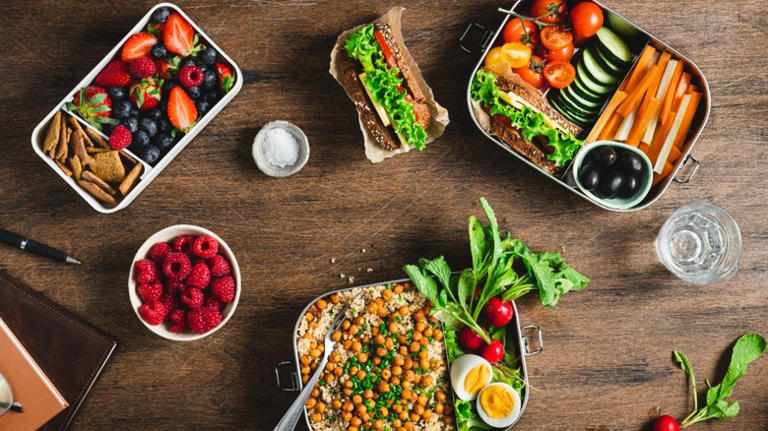 What is the 5-4-3-2-1 grocery shopping method (and does it work)?