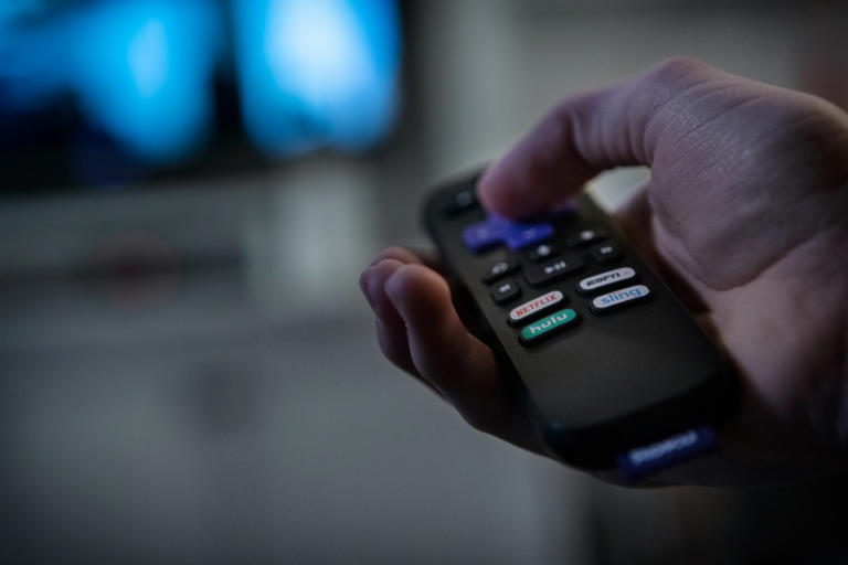 Roku, TCL accused of sabotaging smart TVs with bad software updates in ...