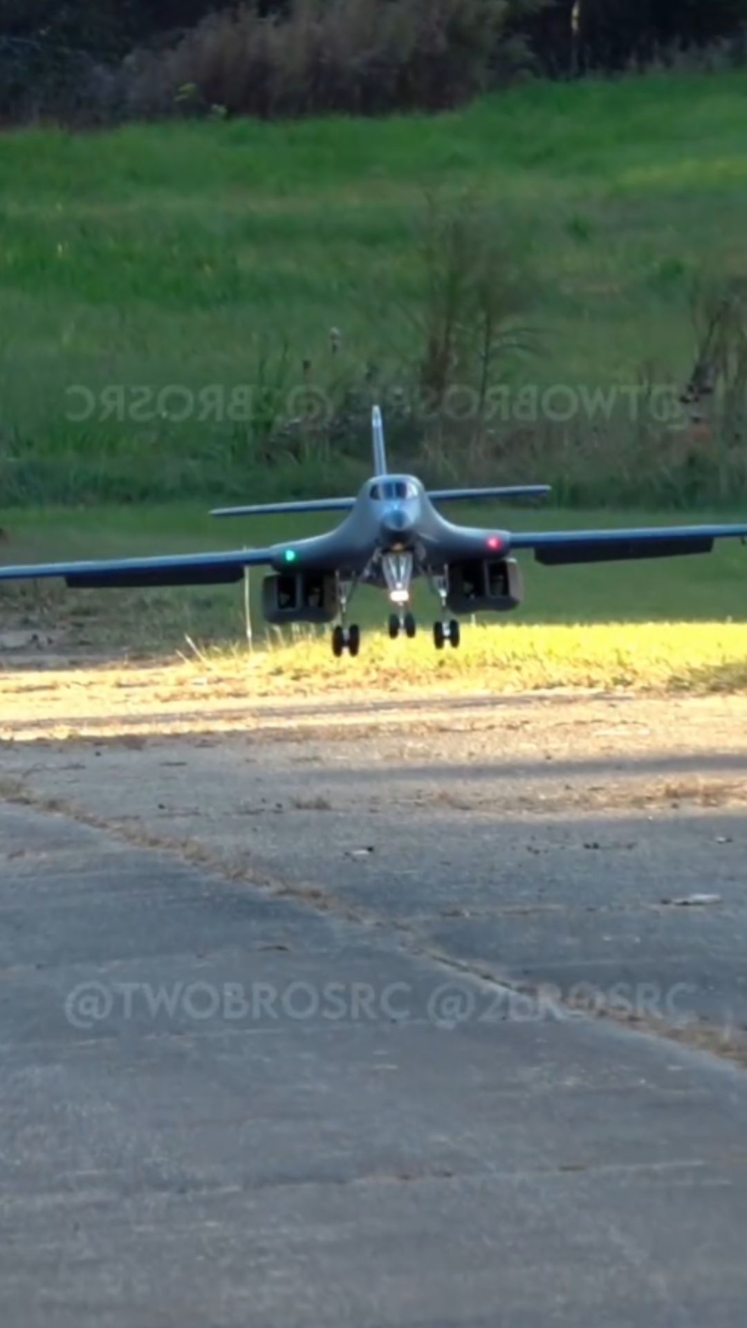 This RC B-1B Lancer looks shockingly real in flight