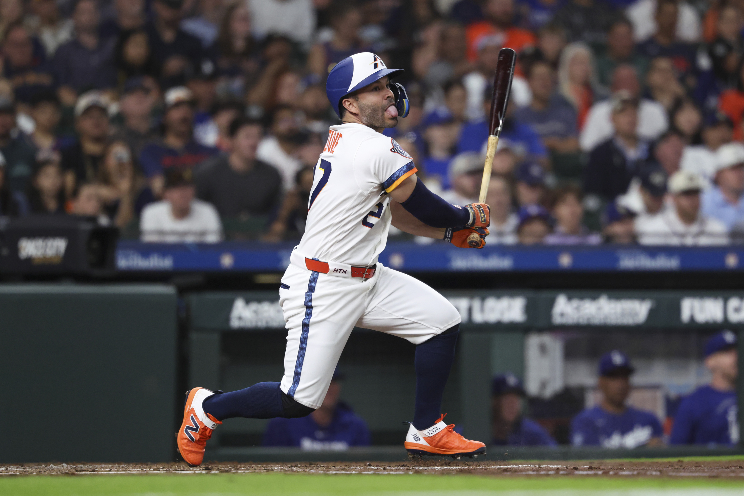 Shohei Ohtani got the most embarrassing swing-and-miss from Jose Altuve