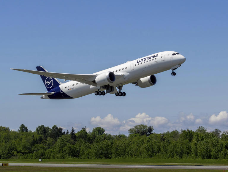 Lufthansa orders 20 new long-haul aircraft