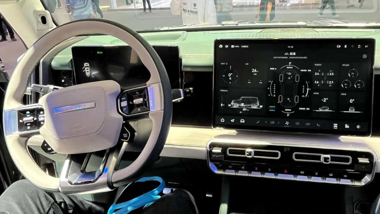 El Dongfeng M-Hero 917L es el Hummer chino y un 4x4 casi militar
