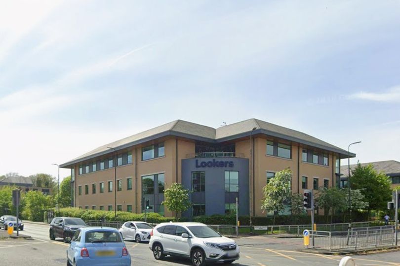 Flats plan for former Lookers office block