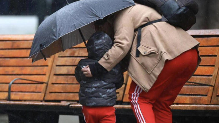 Actualizan pronóstico de lluvia en Santiago: a esta hora mejor no salga