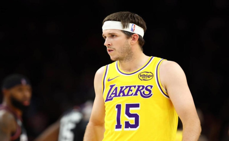 LeBron and Redick send a clear message after Austin Reaves rough ...