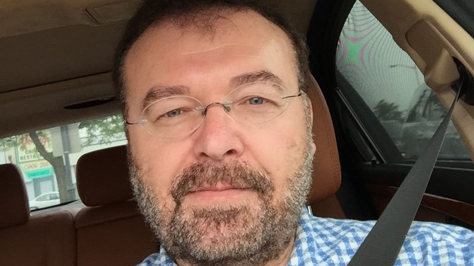 Man accused of using famous family's name to take $450m from billionaire